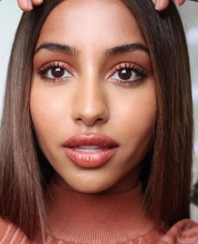 Tân Hoa hậu Hoàn vũ Australia 2020 chỉ cao 1m60 nhưng ghi điểm bởi nhan ...