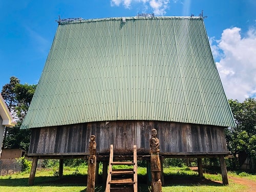 Chuyện ngôi làng Tây Nguyên có nhà rông “chồng”, nhà rông “vợ”