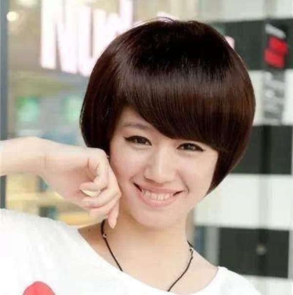 Những cô nàng có trán to và gò má cao, hãy thử kiểu tóc này nhé, nếu ...