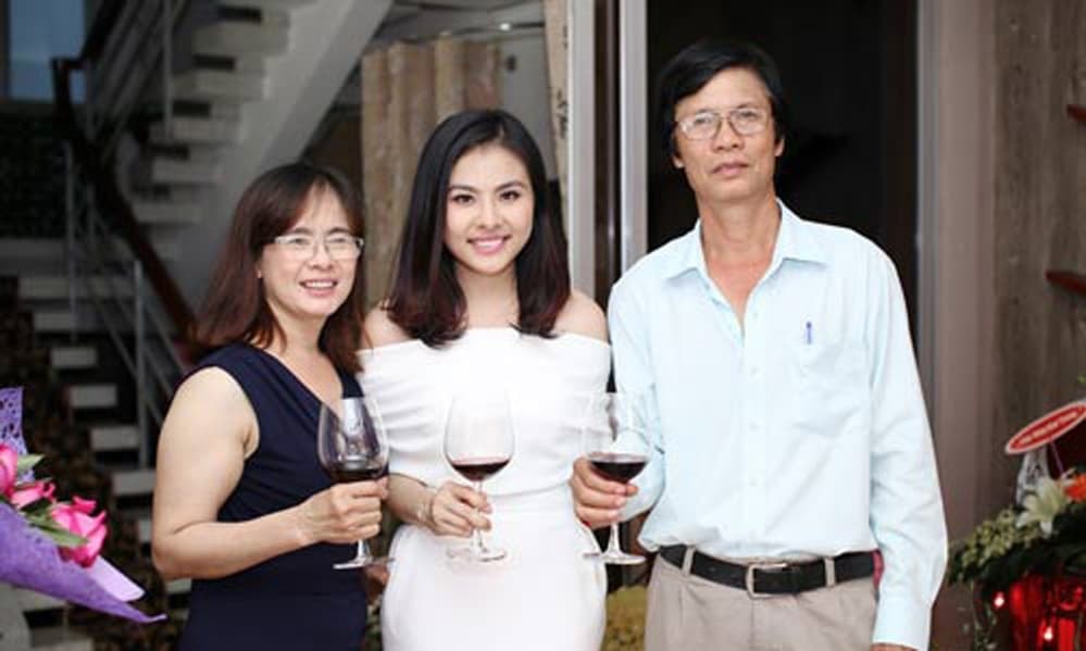 Vân Trang kể về quá khứ nghèo khó bên ba mẹ