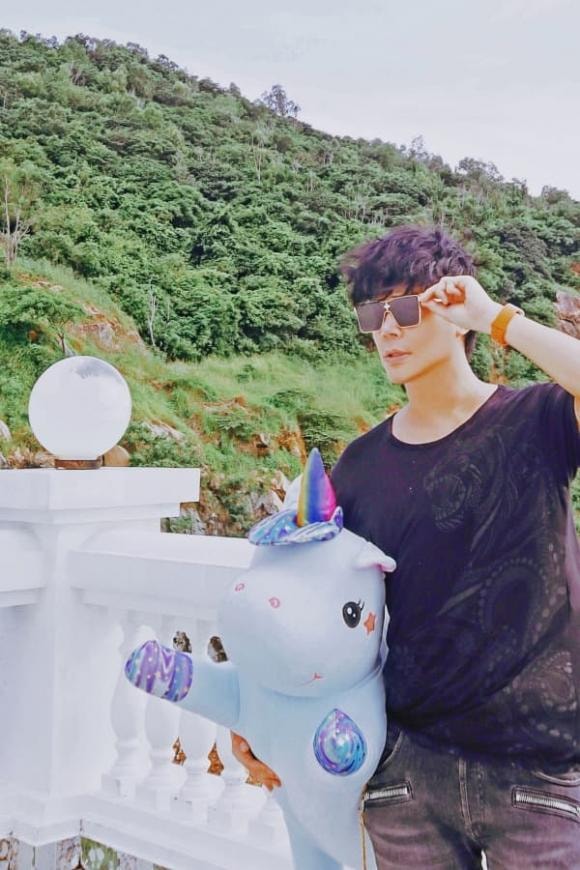 Nathan Lee tung loạt ảnh ấn tượng bên biệt thự biển, làm điều bất ngờ ...