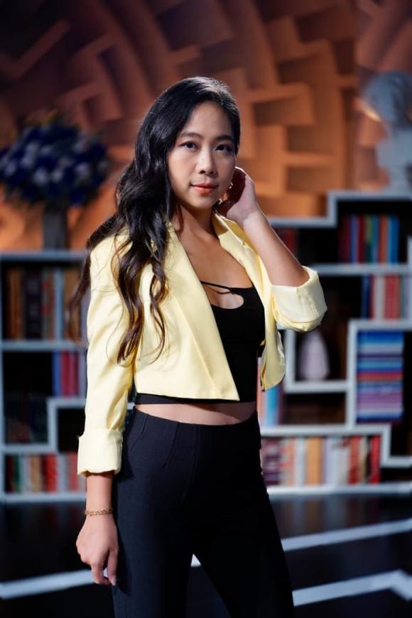 Ái nữ duy nhất của cố nghệ sĩ Hồng Sơn - NTK Lek Chi lần đầu trải lòng về cú sốc ly hôn