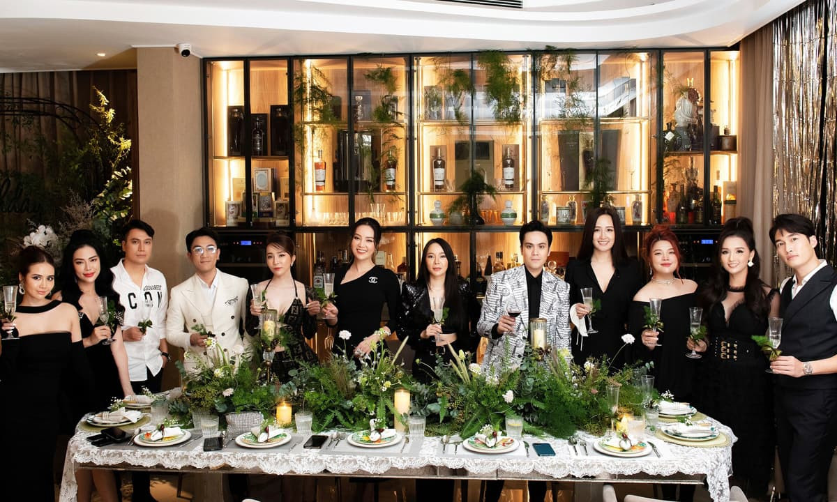 MC Thái Dũng tổ chức sinh nhật, loạt sao Việt đến chúc mừng