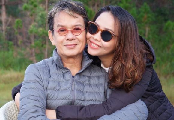 Vợ kém 44 tuổi của NS Đức Huy hiếm hoi xuất hiện: Nhan sắc na ná Đàm Thu Trang, thân hình nóng bỏng