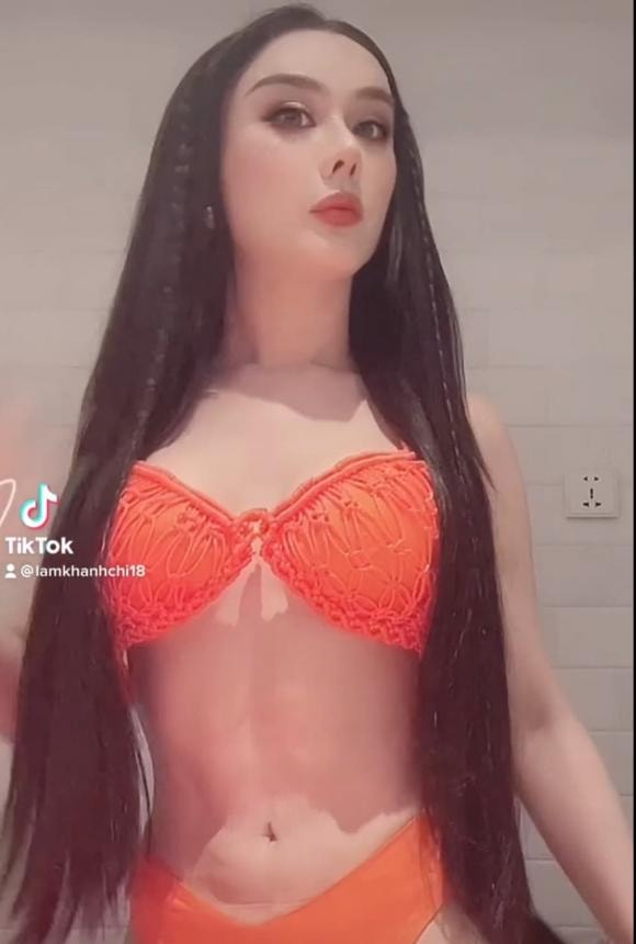 Lâm Khánh Chi diện bikini tiết lộ số đo 3 vòng siêu chuẩn, còn dự định thi sắc đẹp?