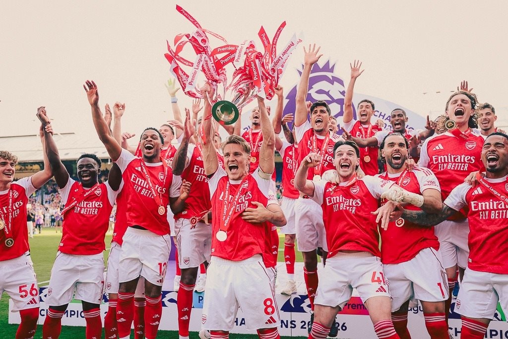 Arsenal vô địch Premier League 2025-2026, West Ham xuống hạng