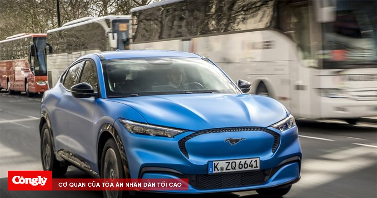 Ford sẽ dừng bán ôtô chạy bằng xăng dầu tại châu Âu vào năm 2030