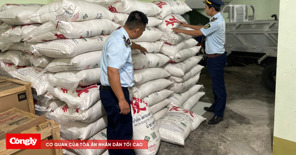 Phát hiện 15 tấn đường cát có dấu hiệu nhập lậu