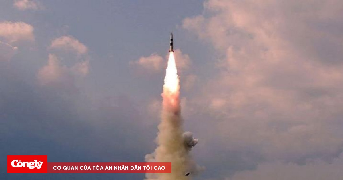 Triều Tiên phóng tên lửa có tốc độ lớn hơn 5 lần vận tốc âm thanh