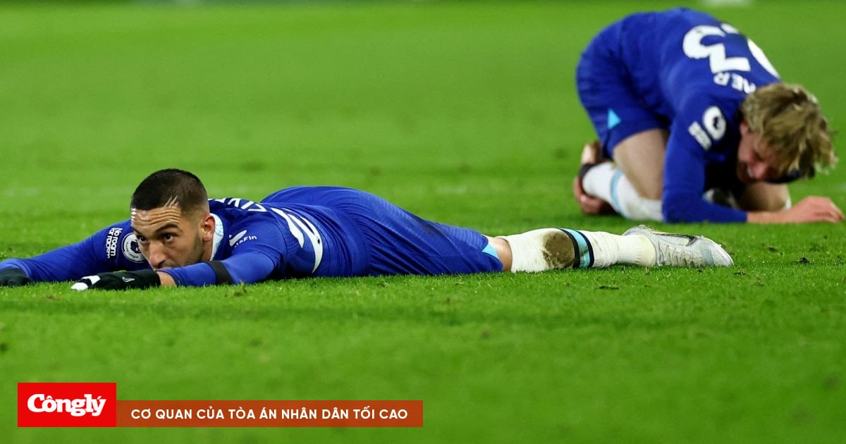 Chelsea thua toàn diện trên thánh địa Emirates