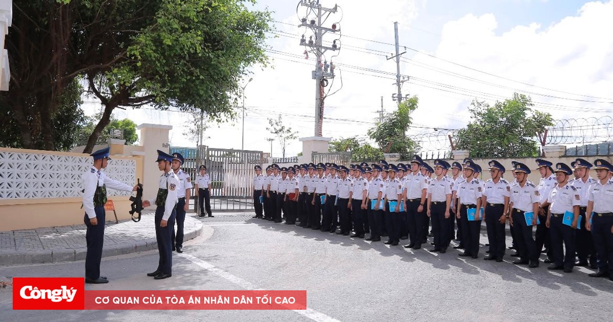 BTL Cảnh sát biển 4 tập huấn đóng quân canh phòng