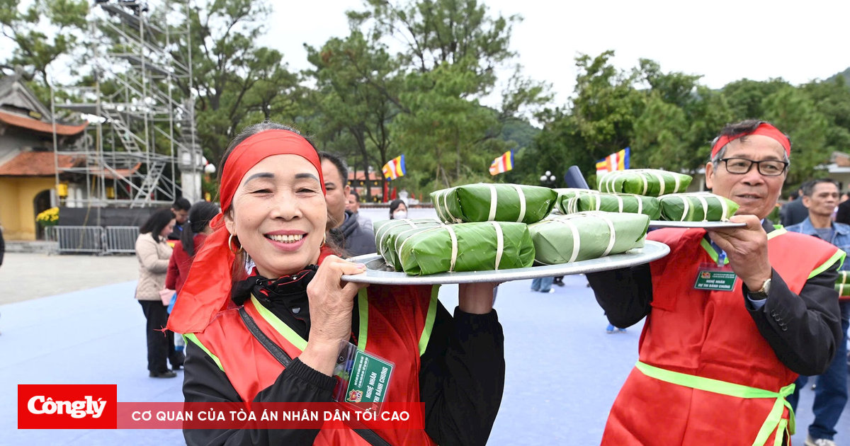 Sôi nổi Hội thi bánh chưng, bánh giầy tại Lễ hội mùa xuân Côn Sơn ...