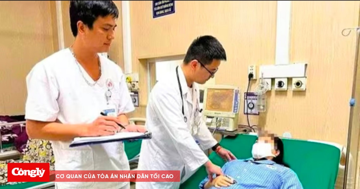 Người phụ nữ bị hôn mê khi đốt than trong phòng kín