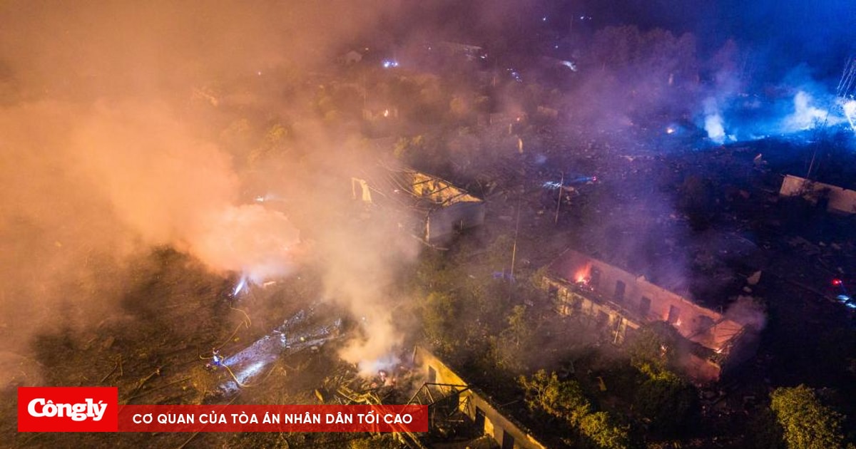 Nổ nhà máy pháo hoa ở Trung Quốc, 21 người chết