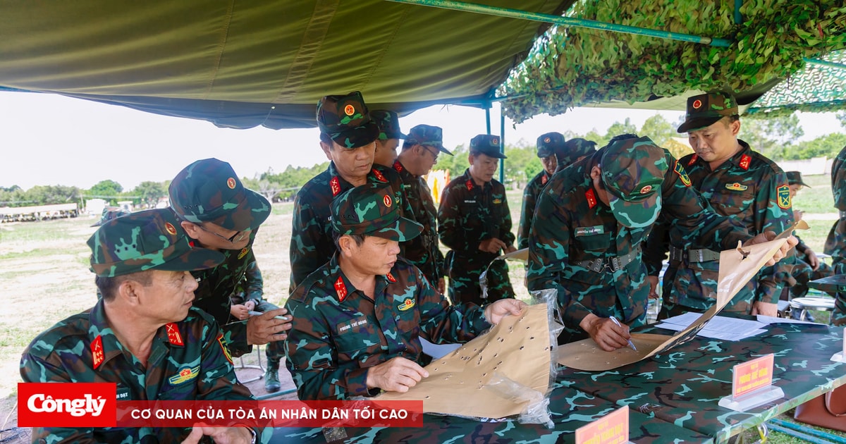 Quân khu 7 kiểm tra công tác bắn đạn thật chiến sĩ mới